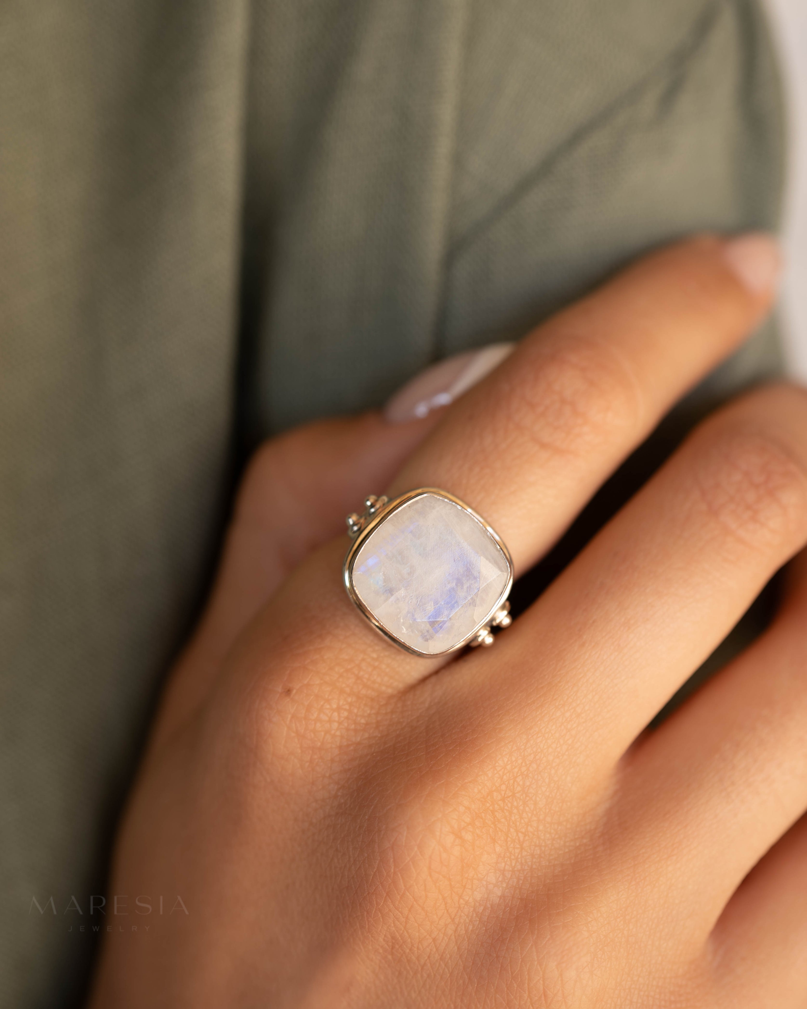 Alice Moonstone Ring ~ Sterling Silver 925 ~MR109 **Best Seller** – Maresia