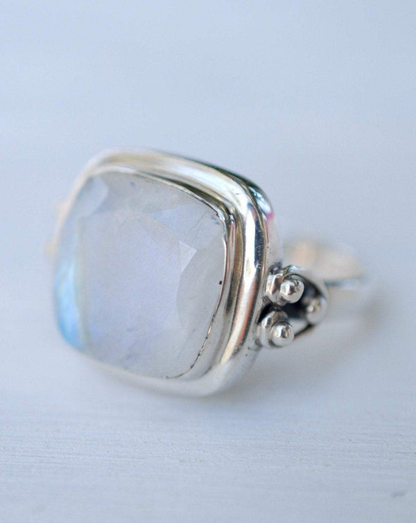 Home Alice Moonstone Ring ~ Sterling Silver 925 ~MR109 **Best Seller**